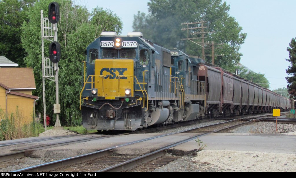 CSXT 8570